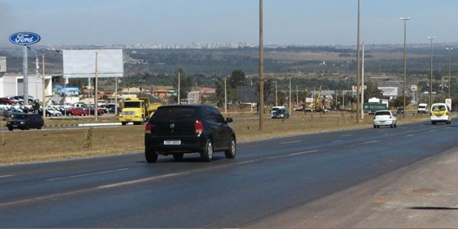 Paineis Brasilia Distrito Federal Via Estrada Pq Indistrial EPIA DF 003 61B